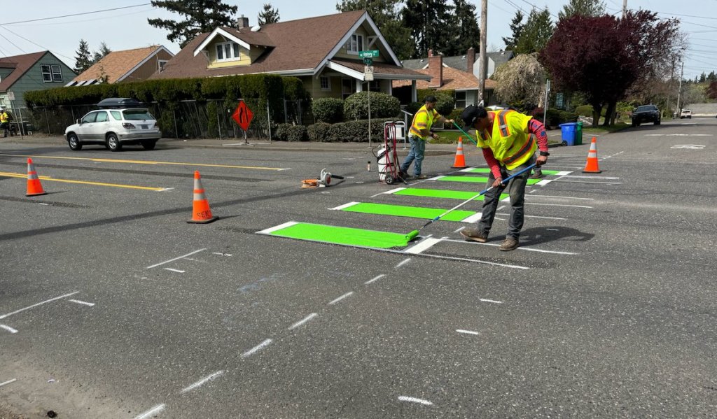 NE Halsey Lane Reconfiguration Underway – Montavilla News