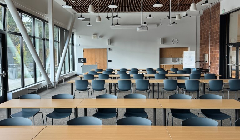 Midland Library to Reopen Saturday – Montavilla News